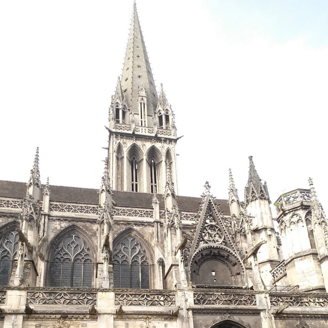 CAEN (FRANCIA) NORMANDÍA: HISTORIA VIVA